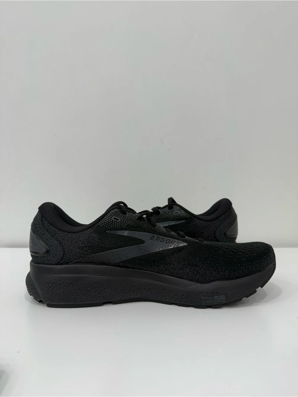 Brooks | Shoes | Brooks Ghost 6 Athletic Running Shoes Black 114181b020 ...